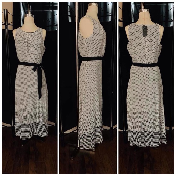 Robert Louis | Dresses | Robert Louis White W Black Polkadots | Poshmark